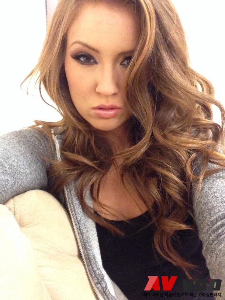 매디 오라일리 / 미국 노스 캐롤라이나 / Maddy O'Reilly - SETFLIX